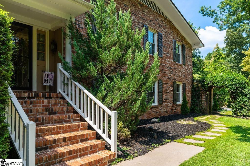 Roam | Buy 19 Tremont Ave, Greer, SC with a 3.87% mortgage included.