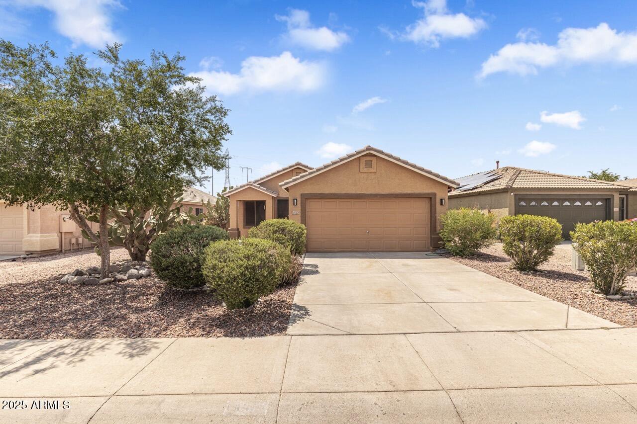 Roam | 16940 N Briarwood Dr, Surprise, AZ, 85378