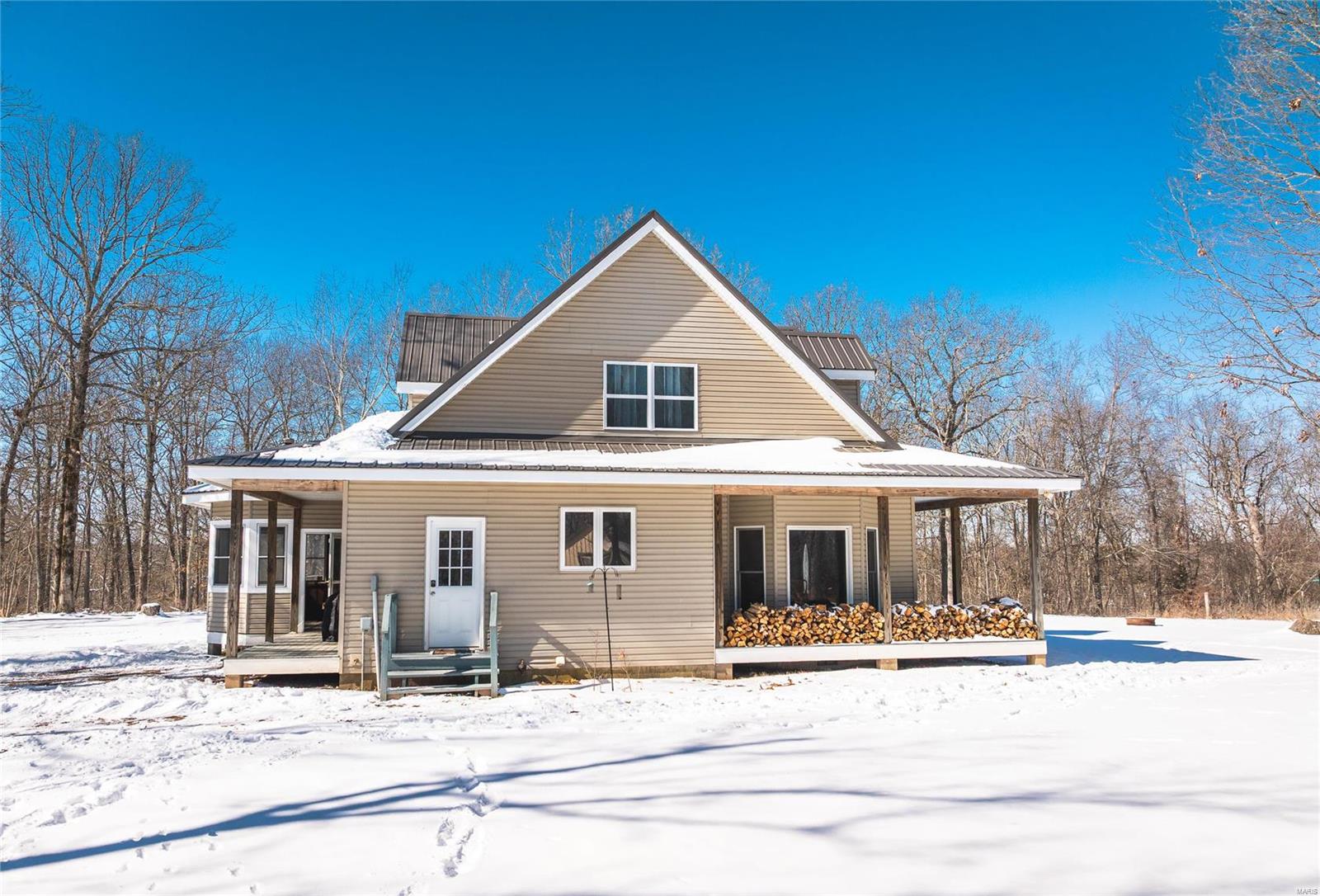 Roam | Bell Rd, Roby, MO, 65557