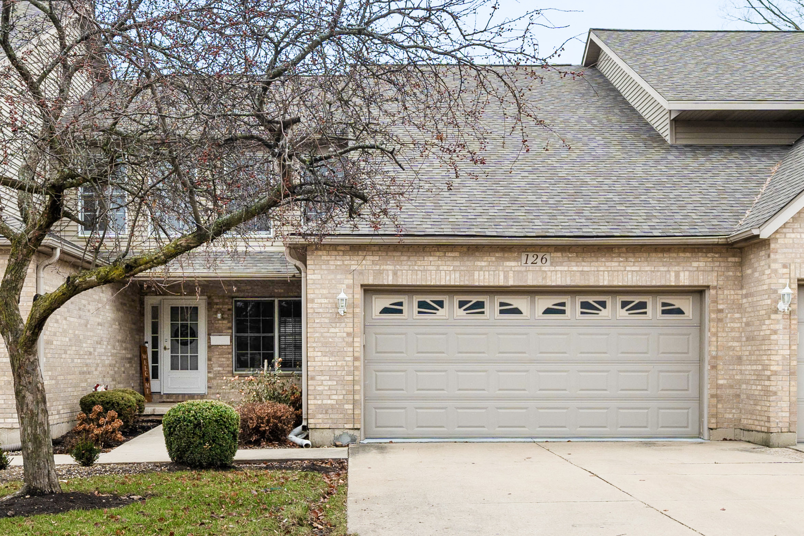 Roam | 126 Mclaren Dr S, Sycamore, IL