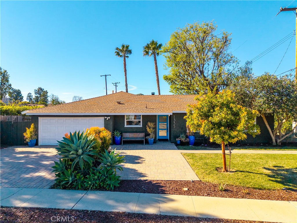 Roam | 1335 El Monte Dr, Simi Valley, CA, 93065