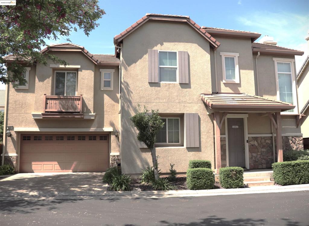Roam | 427 N Estes Way, Tracy, CA