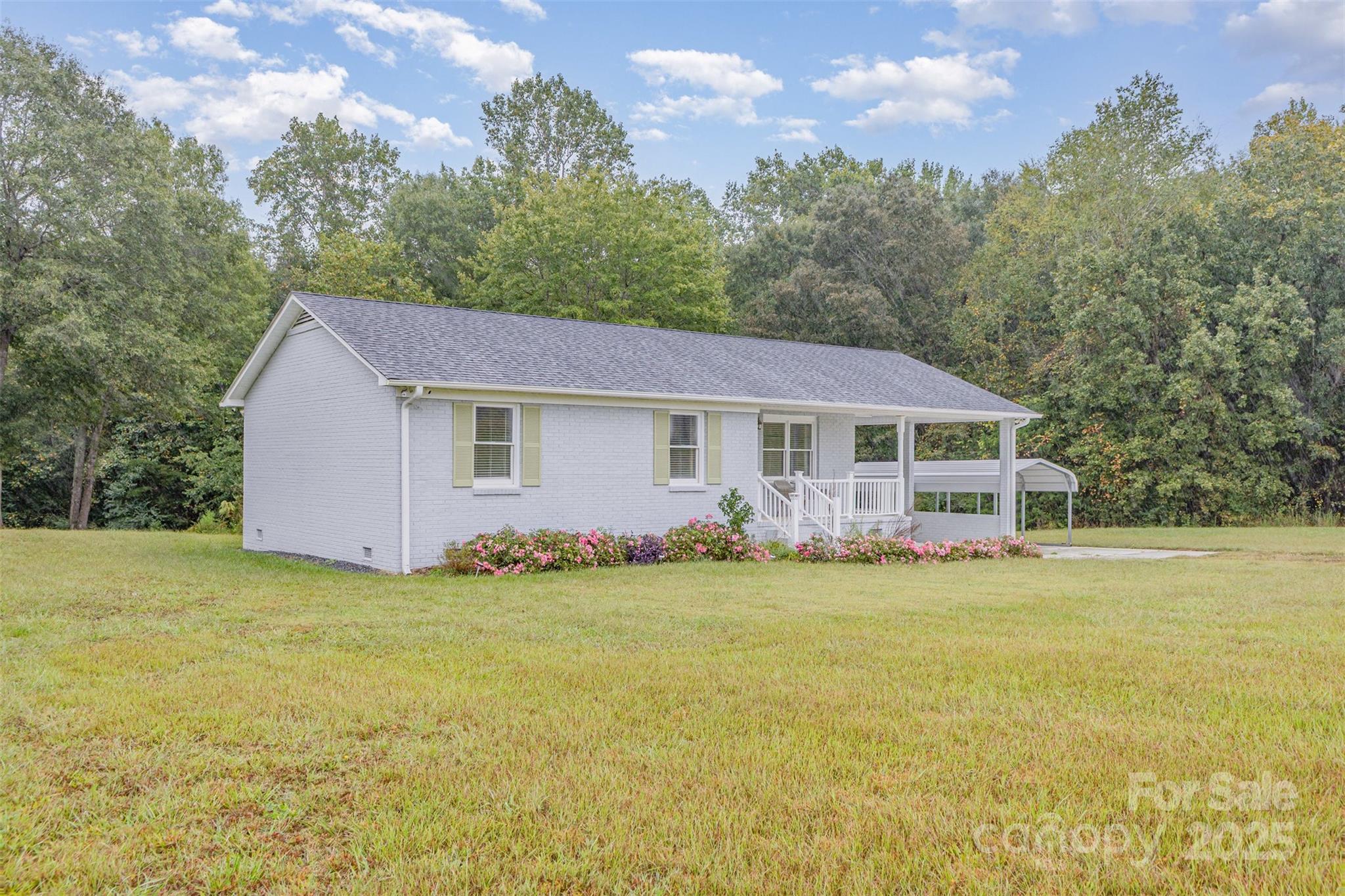 Roam | 1310 Love Rd, Clover, SC, 29710