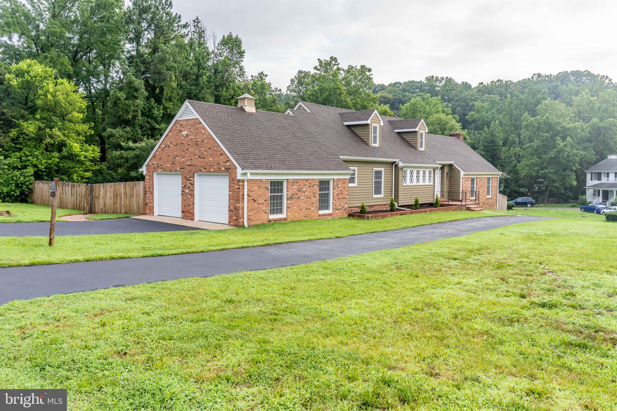 Roam | 142 Woodland Rd, Fredericksburg, VA, 22401