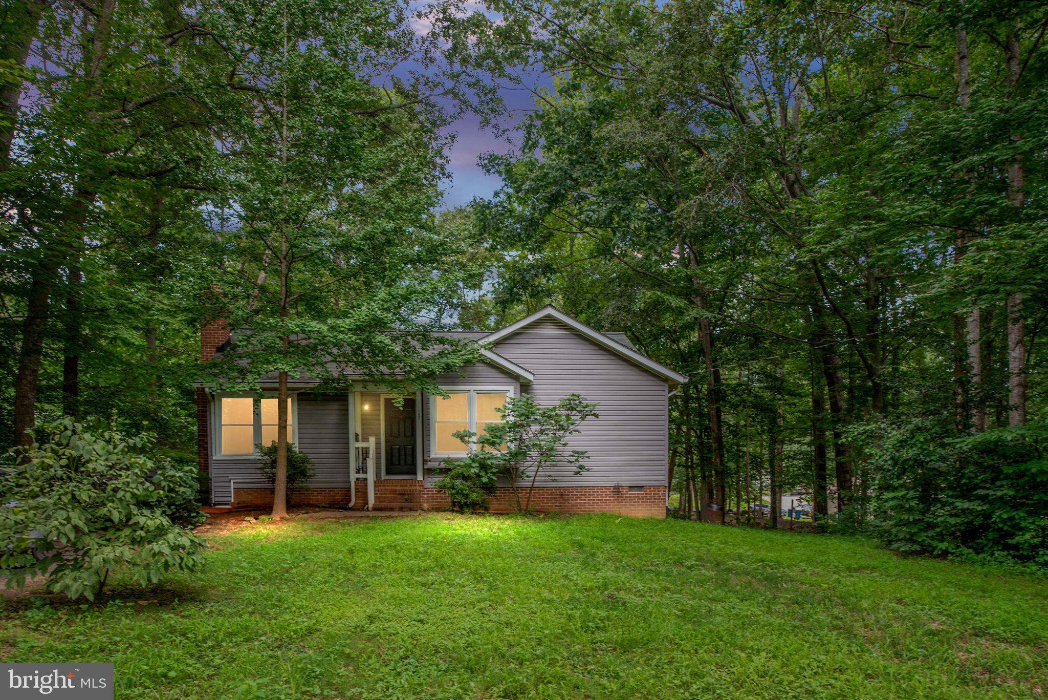 Roam | Buy 142 Woodland Dr, Stafford, VA, 22556 with a 4% mortgage ...