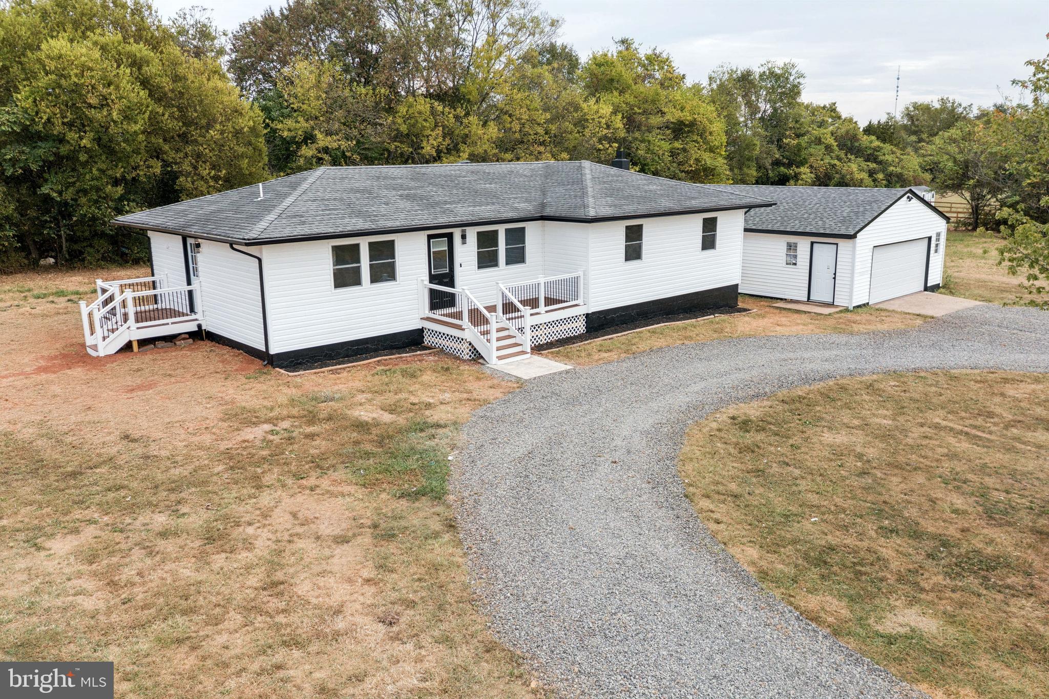 Roam | 17205 Bel Pre Rd, Culpeper, VA, 22701