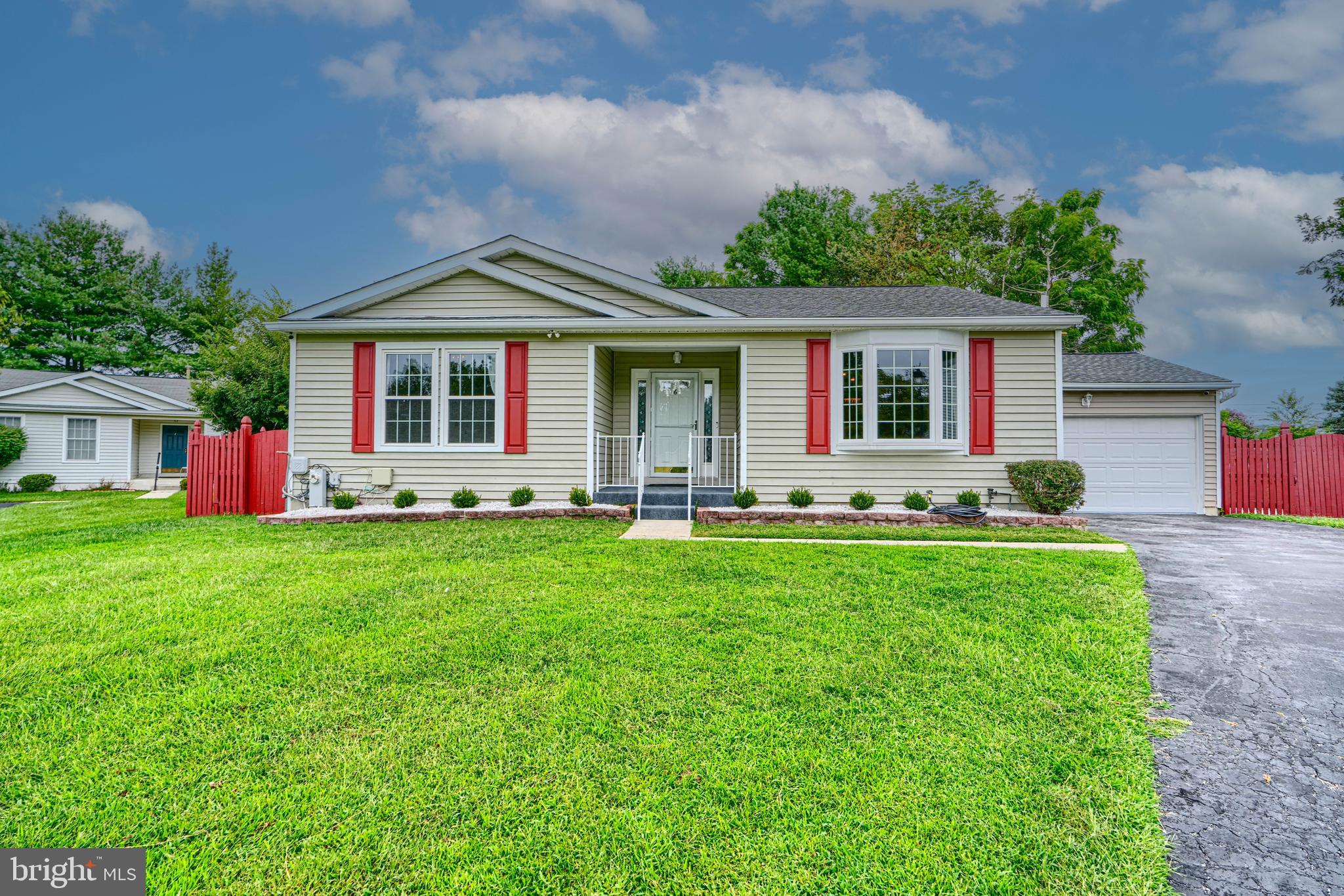 Roam | 6 Bee Jay Ct, Owings Mills, MD, 21117