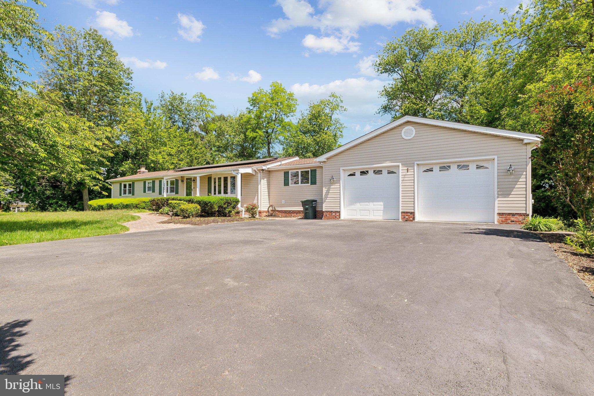 Roam | 26140 Mullinix Mill Rd, Mount Airy, MD, 21771