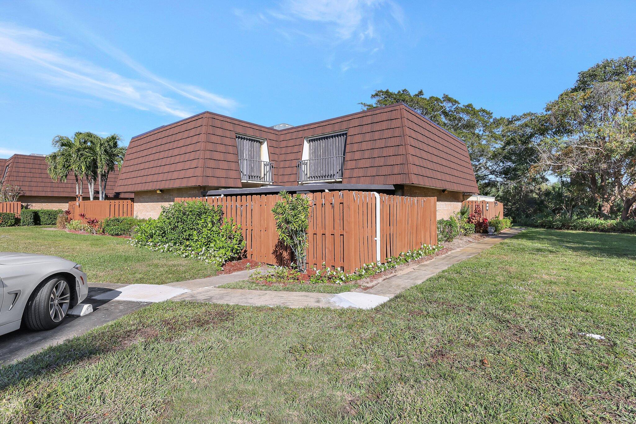 Roam | Buy 5852 SE Riverboat Dr # 321, Stuart, FL, 34997 with a 3.01% ...