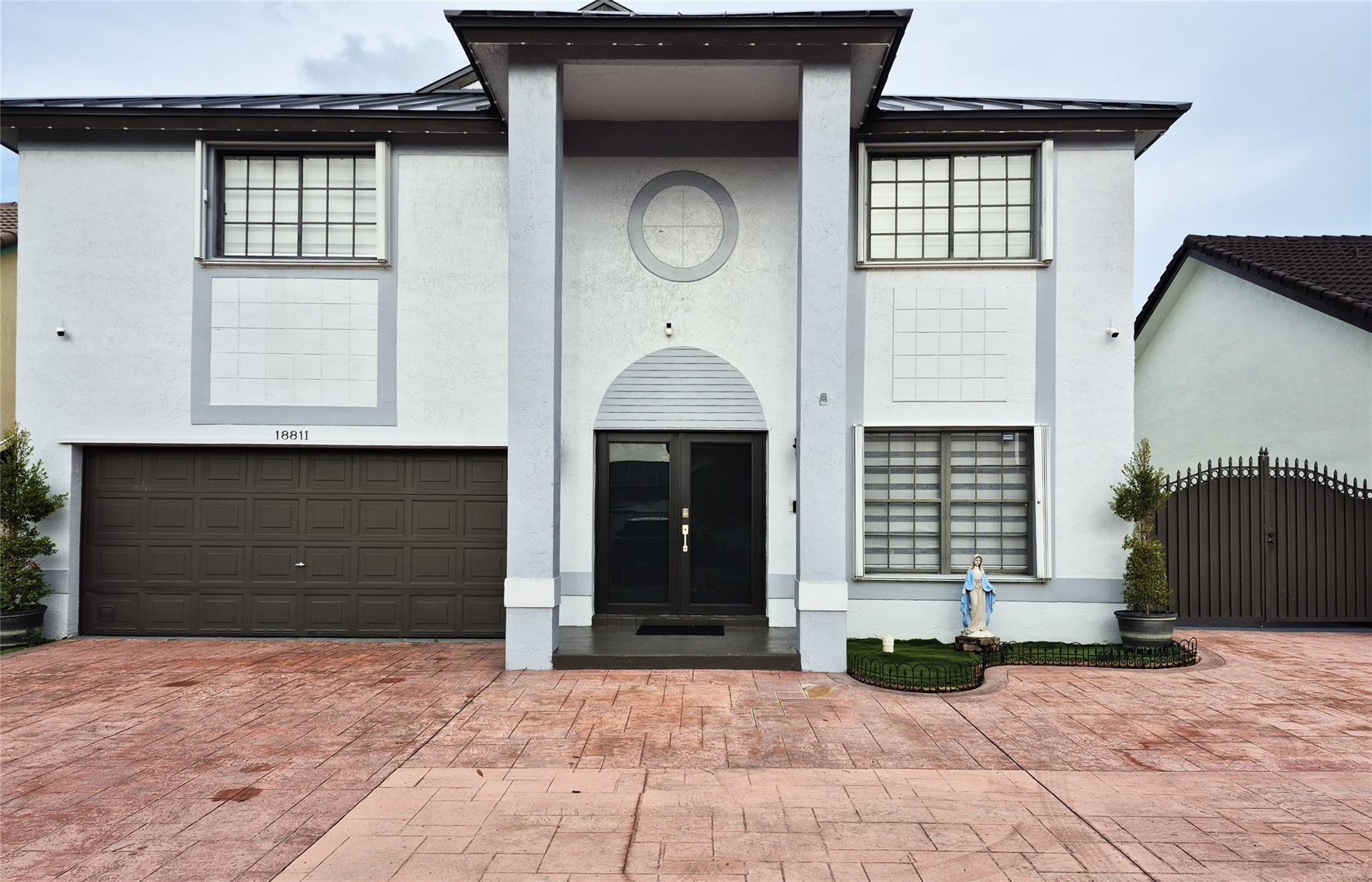 Roam | Buy 18811 NW 80th Ave, Hialeah, FL, 33015 with a 3.5% mortgage ...