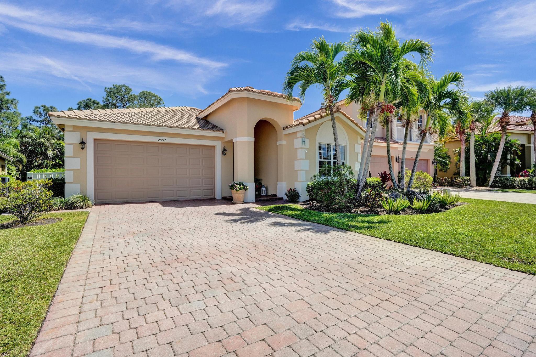 Roam | Buy 2997 SW Porpoise Cir, Stuart, FL with a 3.55% mortgage included.