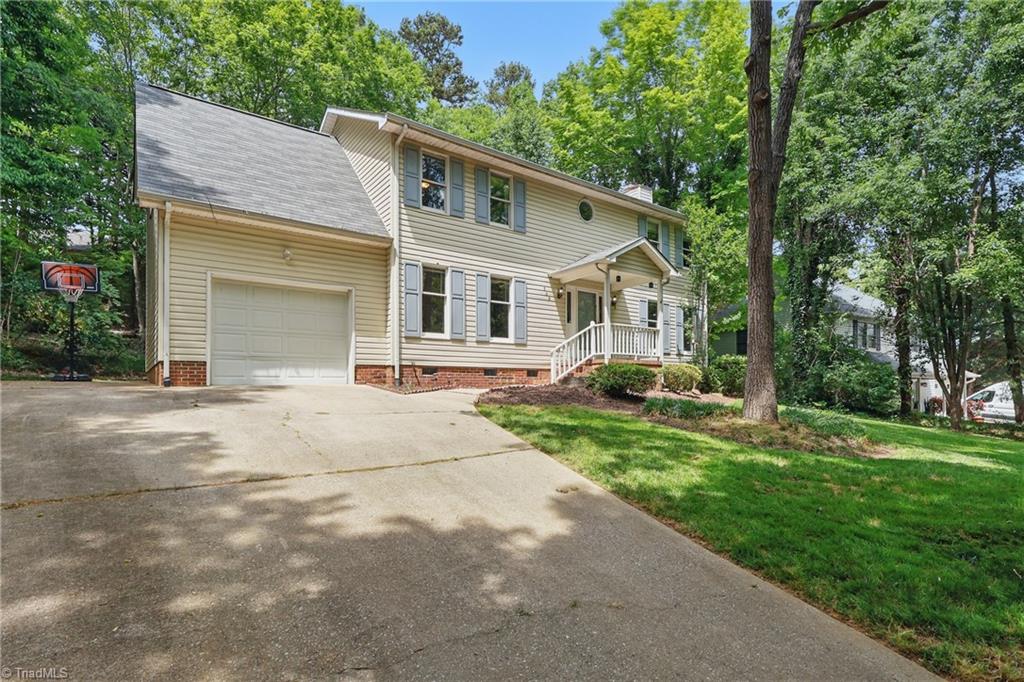 Roam | 303 Jackson St, Jamestown, NC, 27282