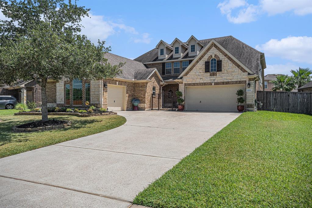 Roam | 2228 Flower Croft Ln, League City, TX, 77573