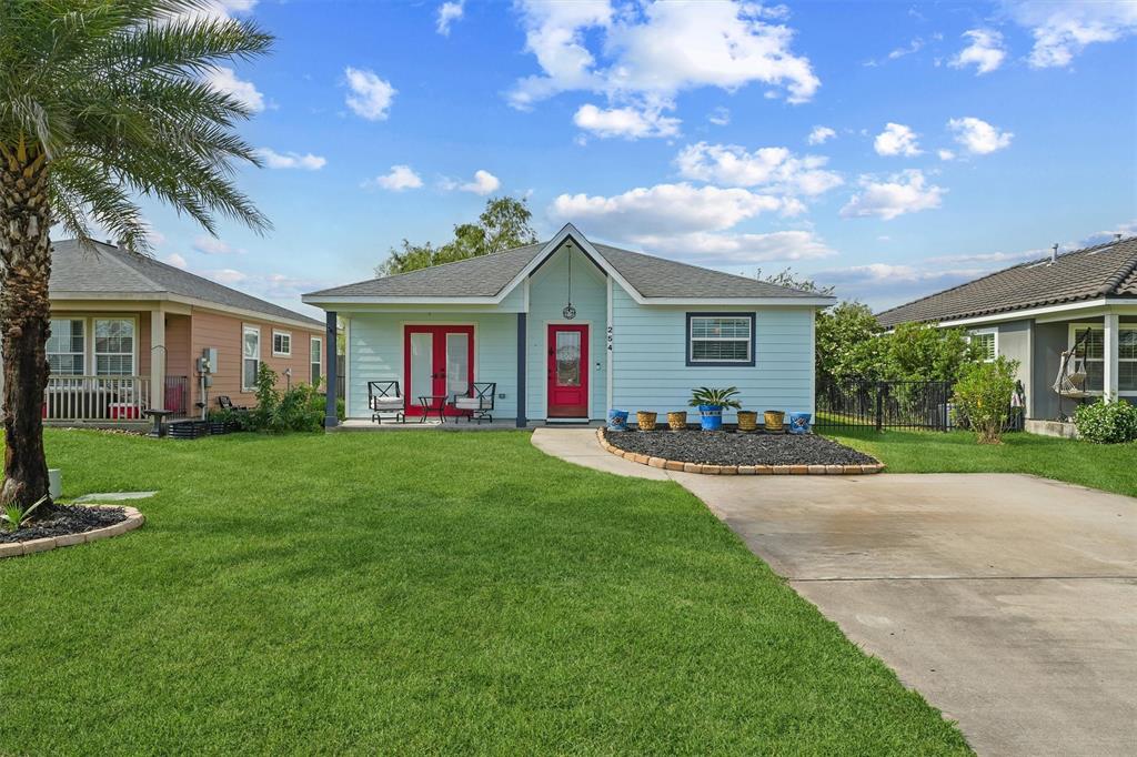 Roam | Buy 254 Debbie Ln, Dickinson, TX, 77539 with a 3.375% mortgage ...