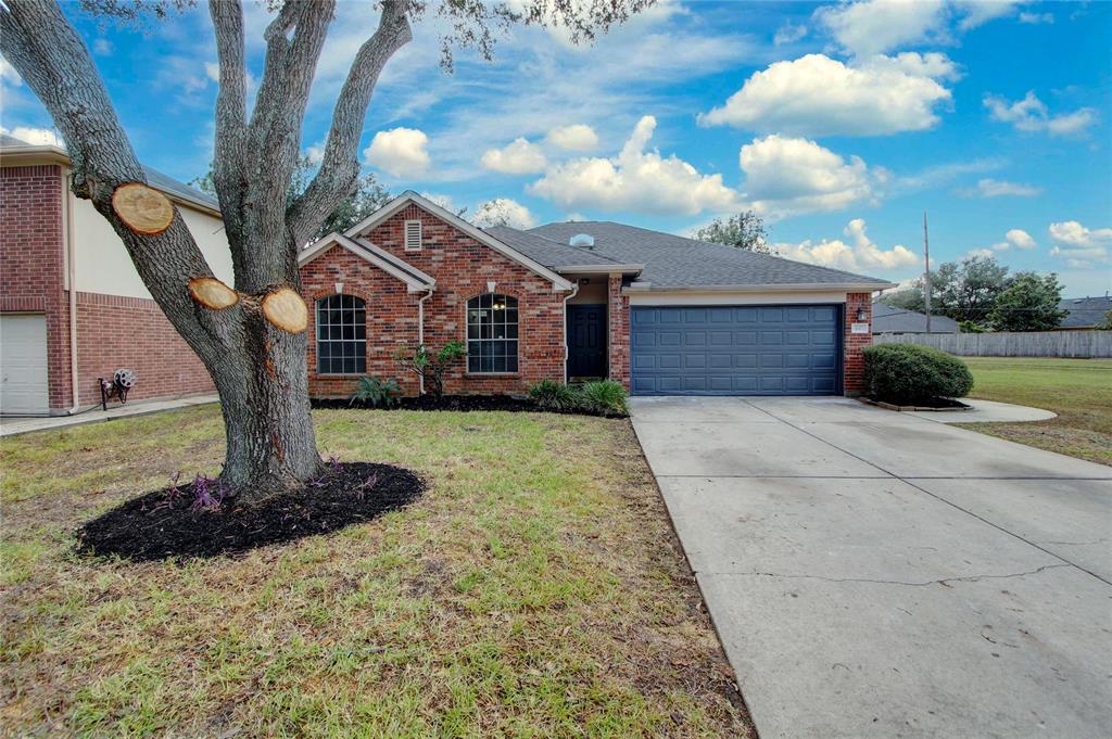 Roam | Buy 4411 Lucas Trace Ct, Houston, TX with a 4.32% mortgage included.