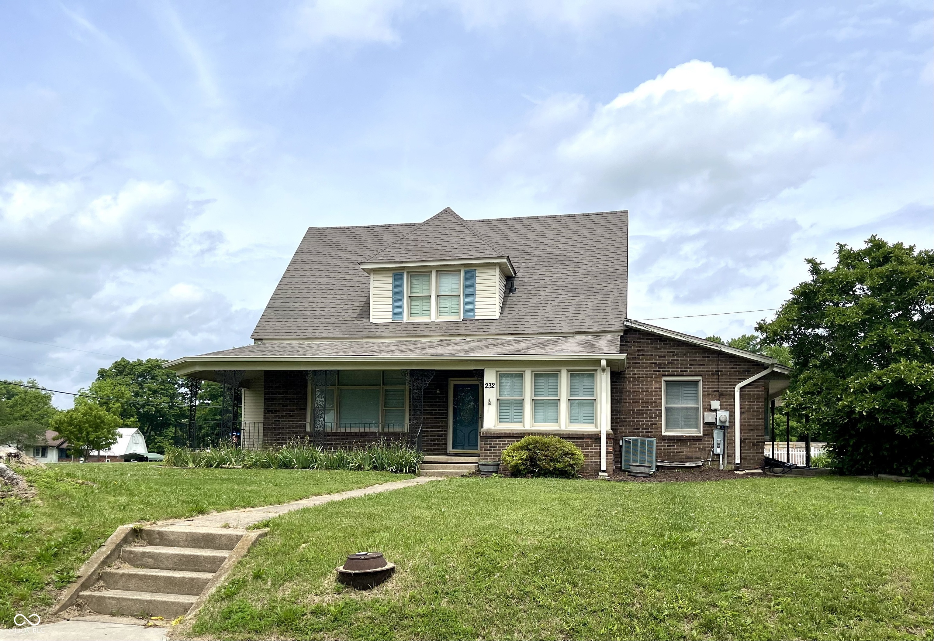 Roam | 232 N Church St, Morgantown, IN, 46160