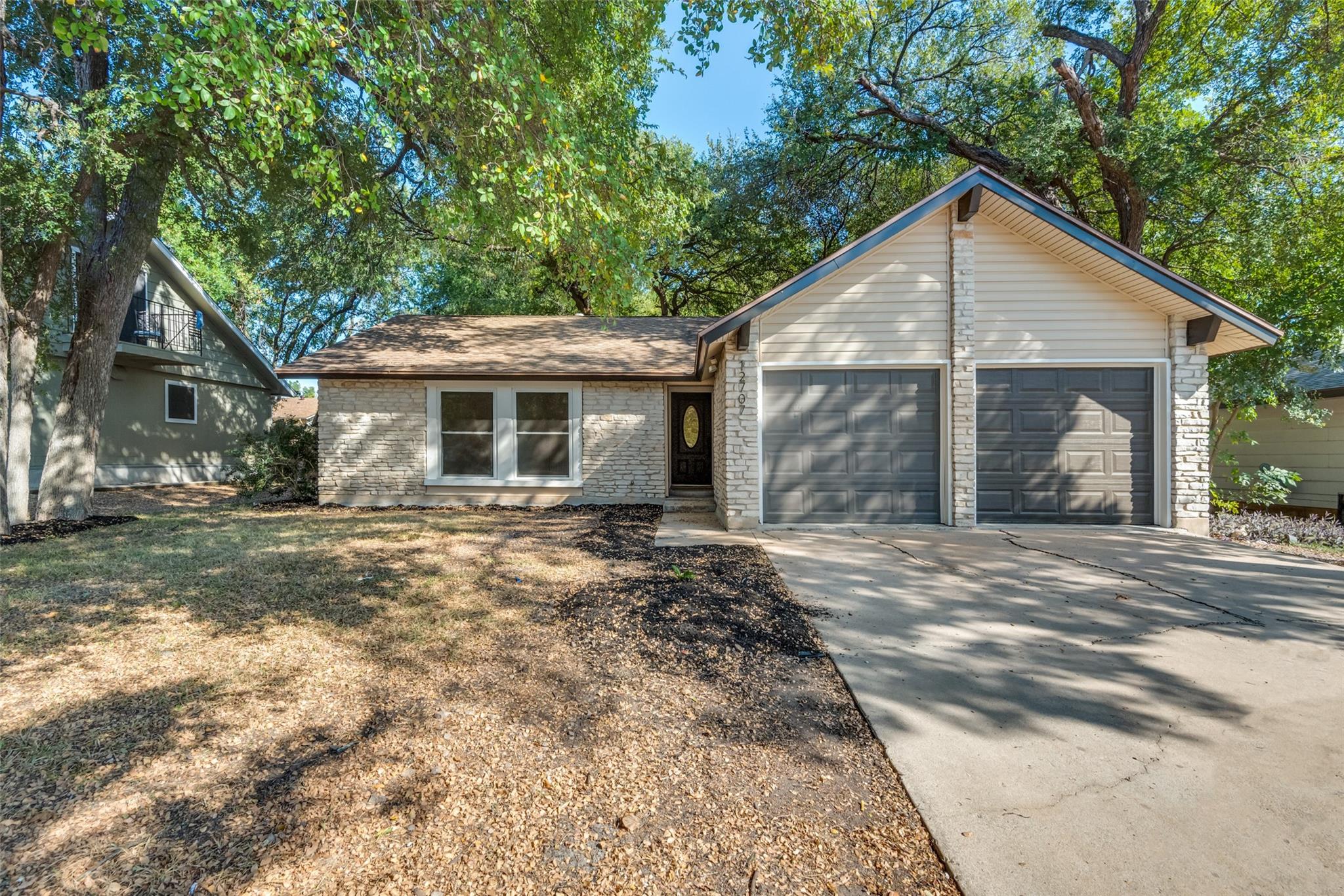 Roam | Buy 12707 Lamplight Village Ave, Austin, TX with a 4.13% ...