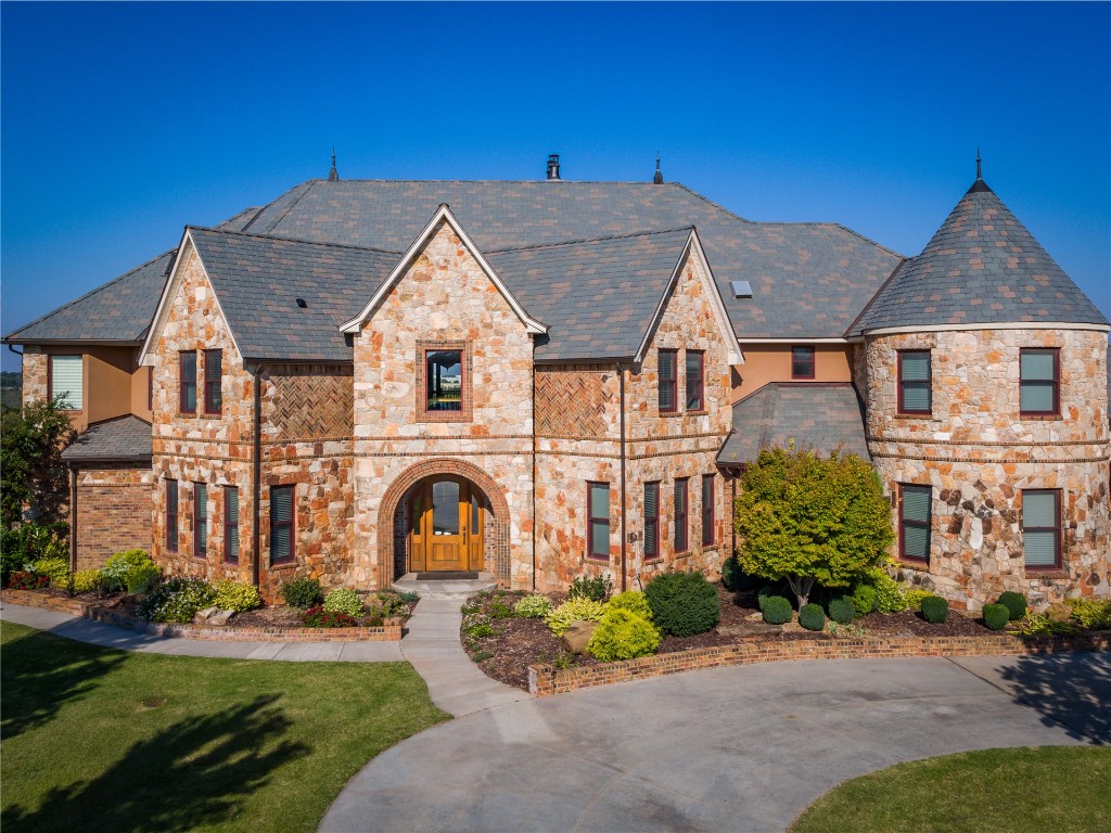 Roam | Buy 5001 Carrington Pl, Oklahoma City, OK, 73131 with a 2.375% mortgage included.