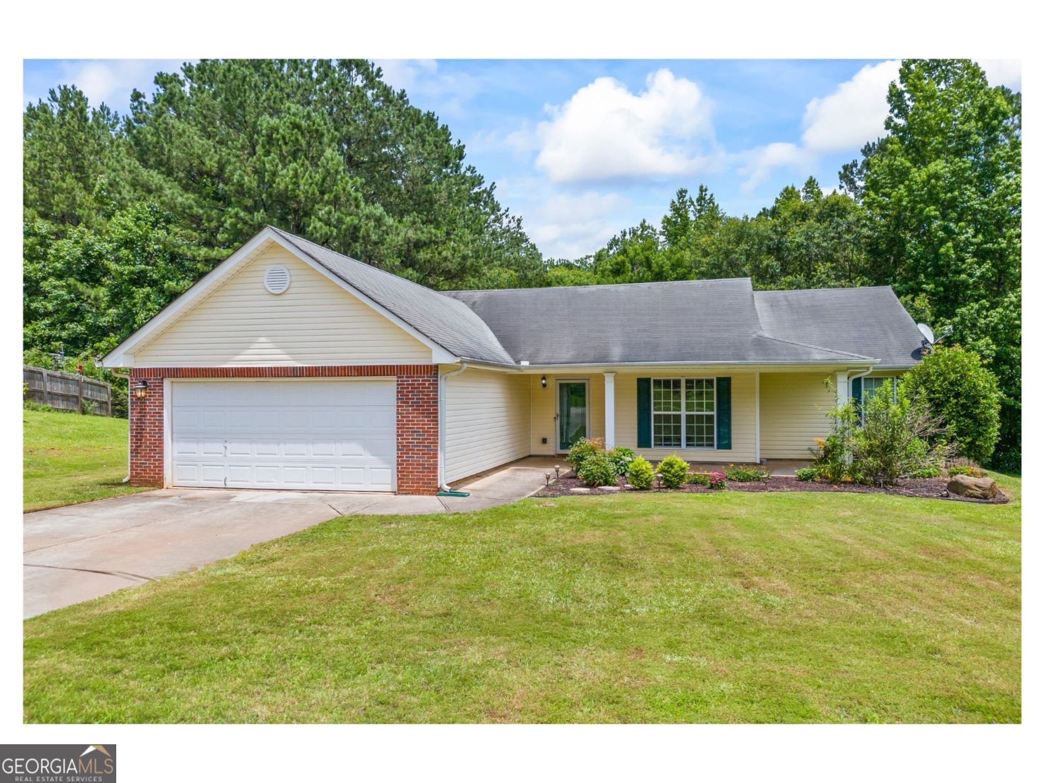 Roam | 560 Pin Oak Dr, Bethlehem, GA, 30620