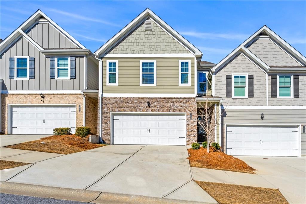 Roam | Buy 7492 Knoll Hollow Rd, Lithonia, GA, 30058 with a 3.1% ...